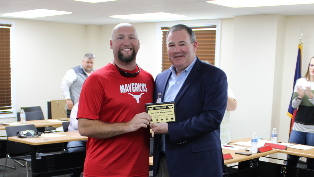 Barrett Thomasson Receives Maverick Heart Award | Eastland Independent ...