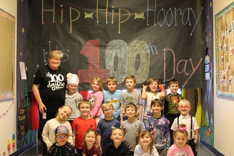 Pre K and Kindergarten Celebrate 100th Day of School | Siebert ...